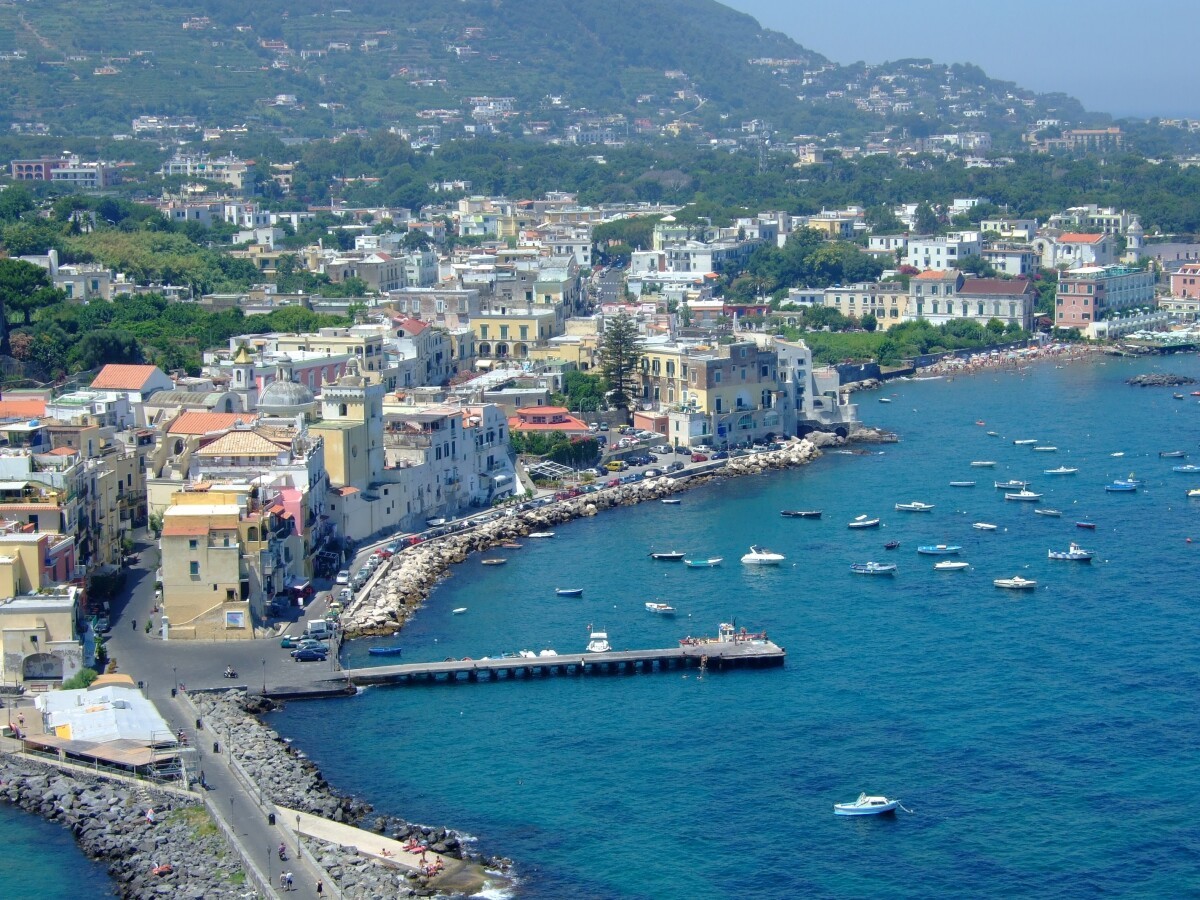Ischia, terme vista mare | Turisti per Caso