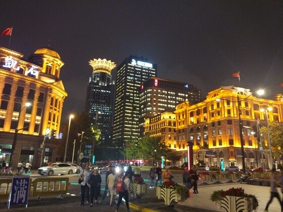 Overland Italia Australia: Arrivo a Shanghai | Turisti per Caso