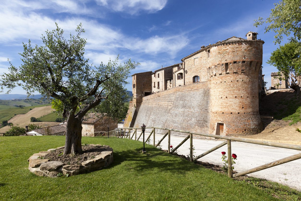Come visitare i nove Castelli di Arcevia dalla storia secolare